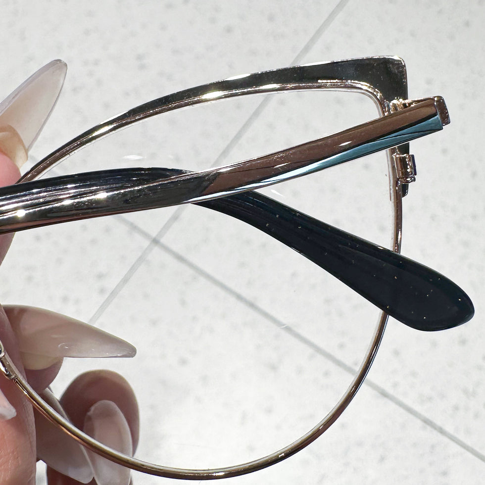 Color: Black Size guide Size guide