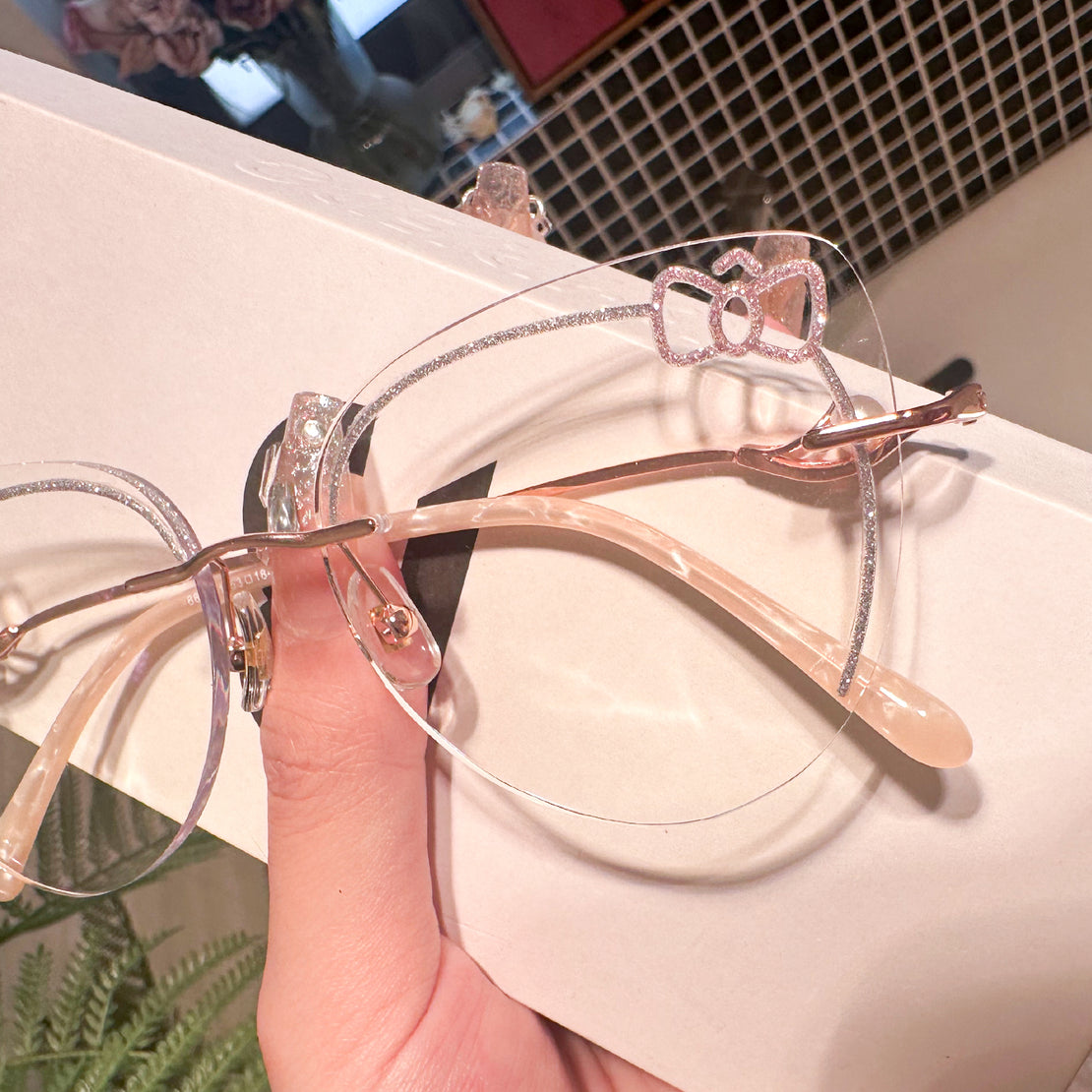 Discover a new perspective with glasses | LensAlter.com – Lensalter