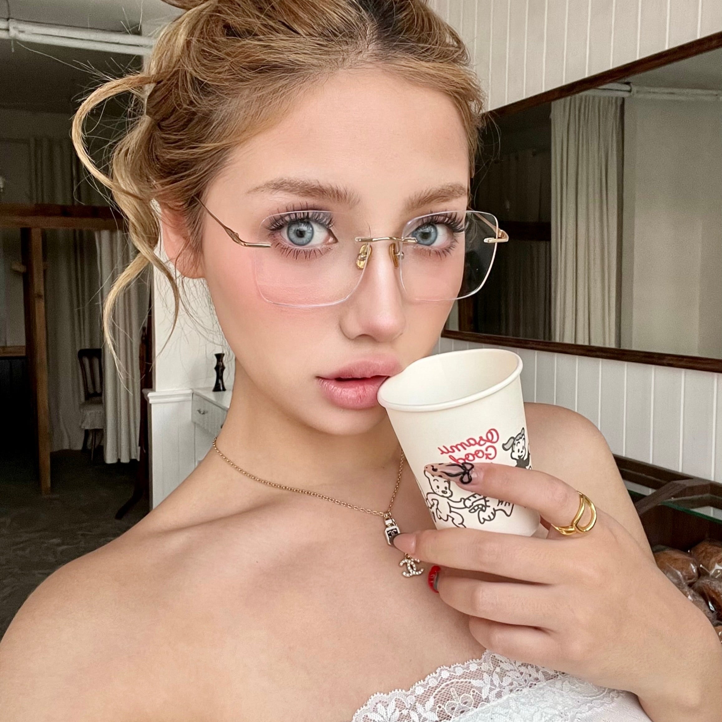 Discover a new perspective with glasses | LensAlter.com – Lensalter