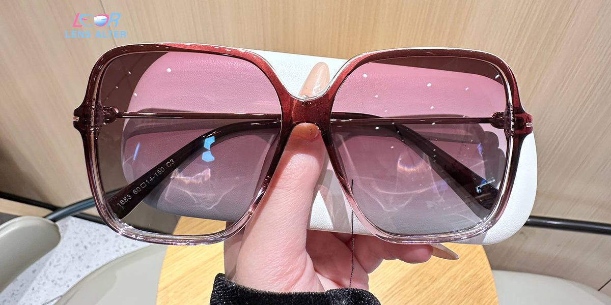 Viola Red Square Sunglasses For Women | LensAlter.com – Lensalter